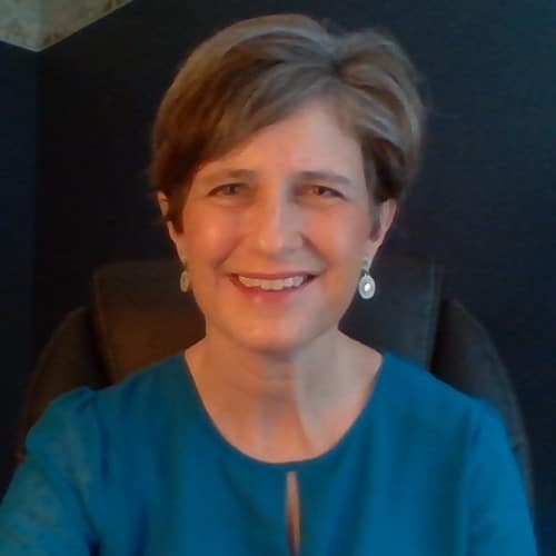 7 Reasons to Invest in a Volunteer Program